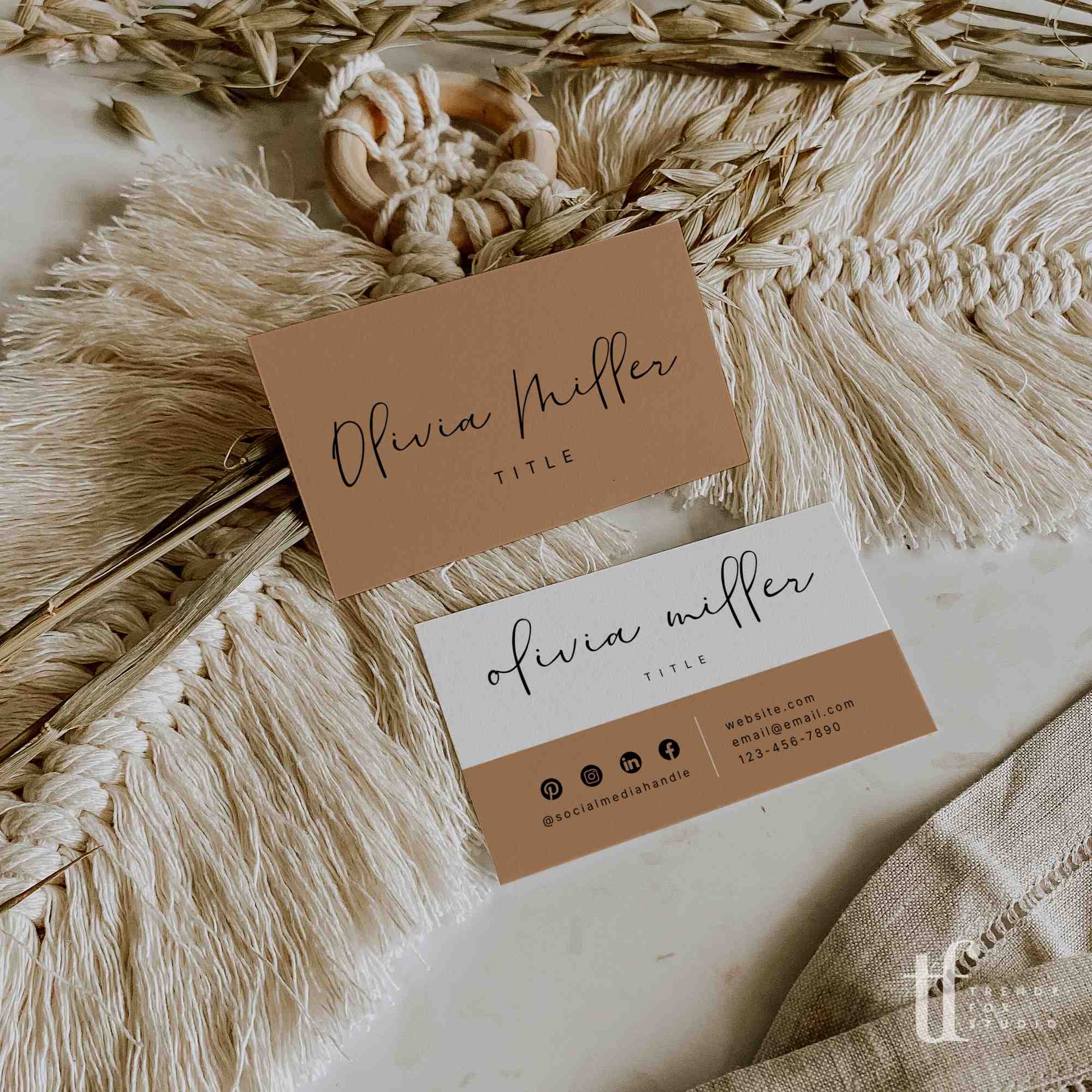 Elegant Boho Business Card Canva Template | Carli - Trendy Fox Studio